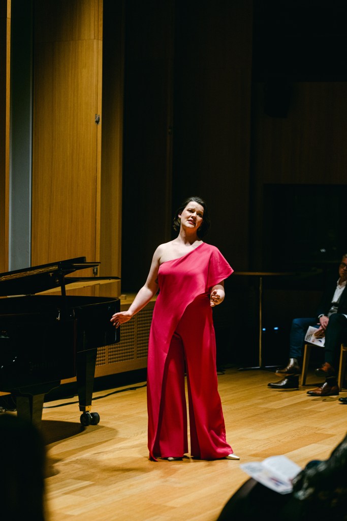 Lisa Willems — Soprano